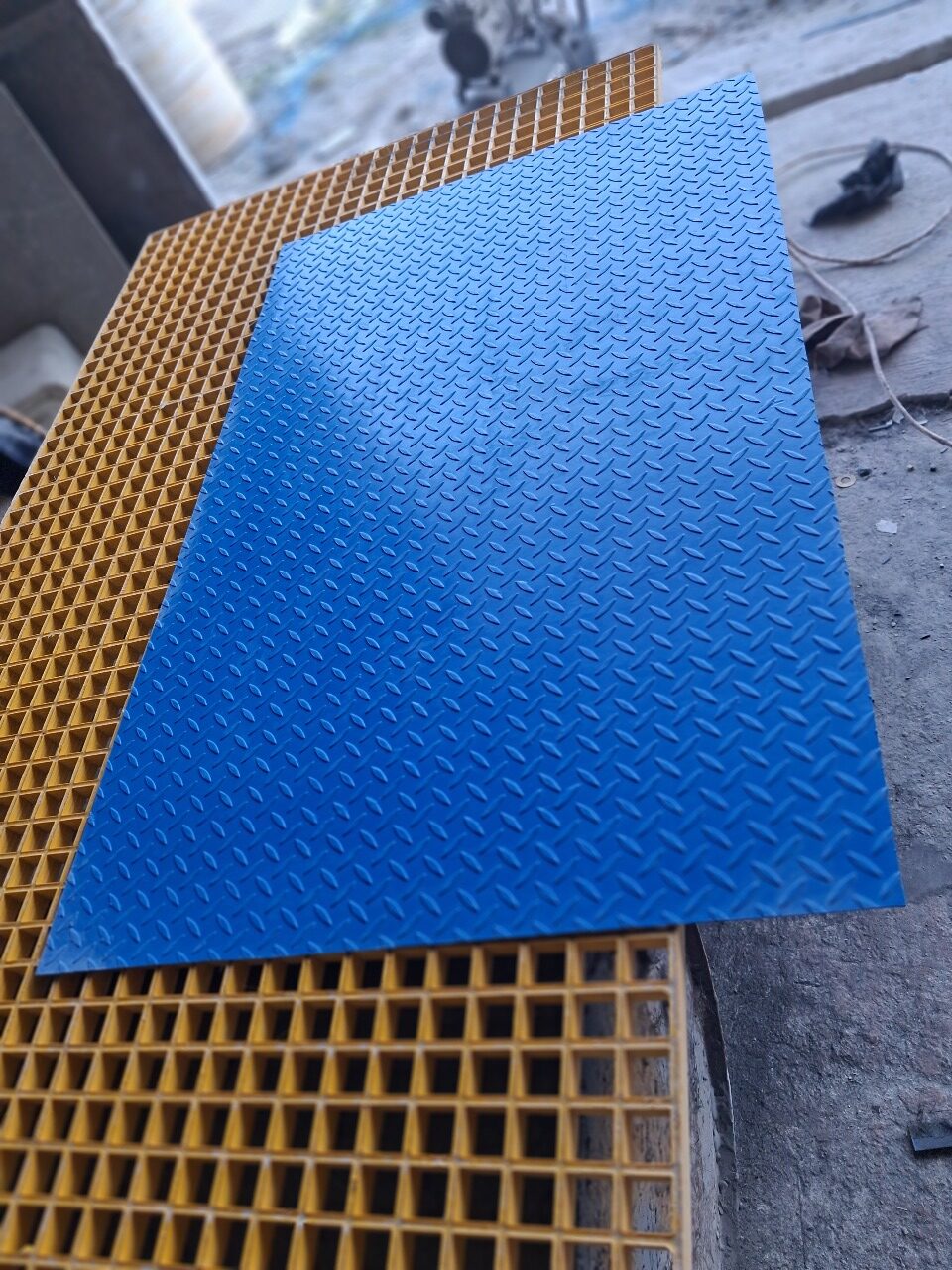 FRP Grating | Lightweight & Strong Fiberglass Reinforced Polymer
